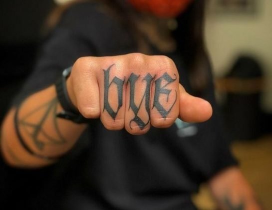 60+ Attractive Knuckle Tattoos for Men and Women - Veo Tag